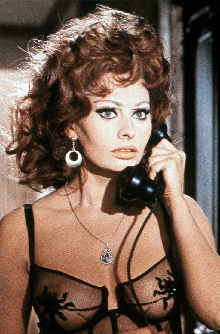 SOPHIA LOREN SOPHIA LOREN