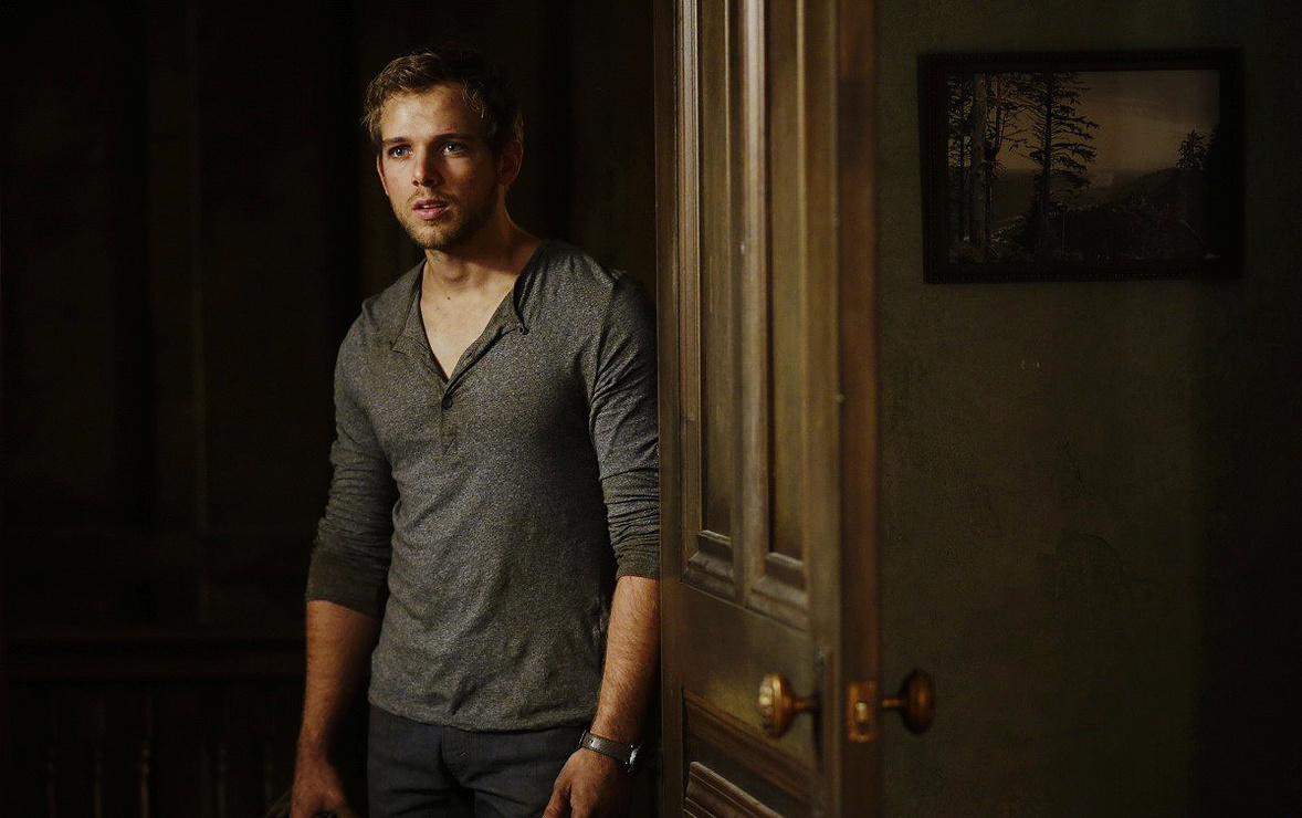 Max Thieriot picture