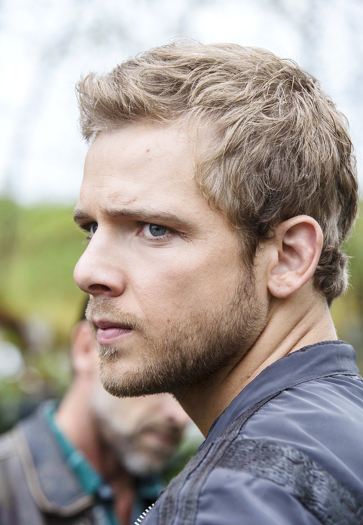 Picture of Max Thieriot