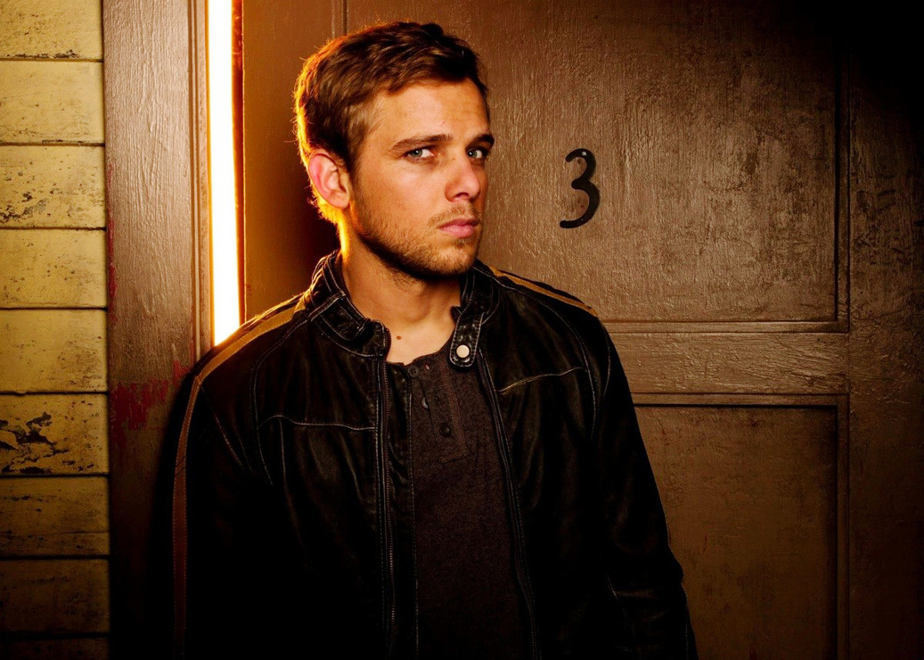 Picture of Max Thieriot