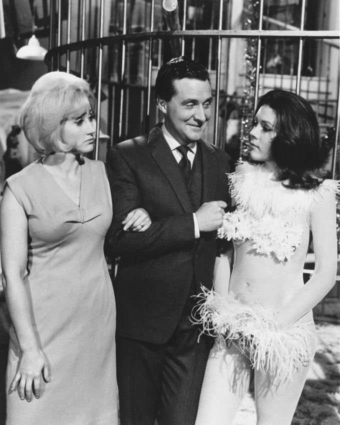 Liz Fraser, Patrick Macnee, Diana Rigg