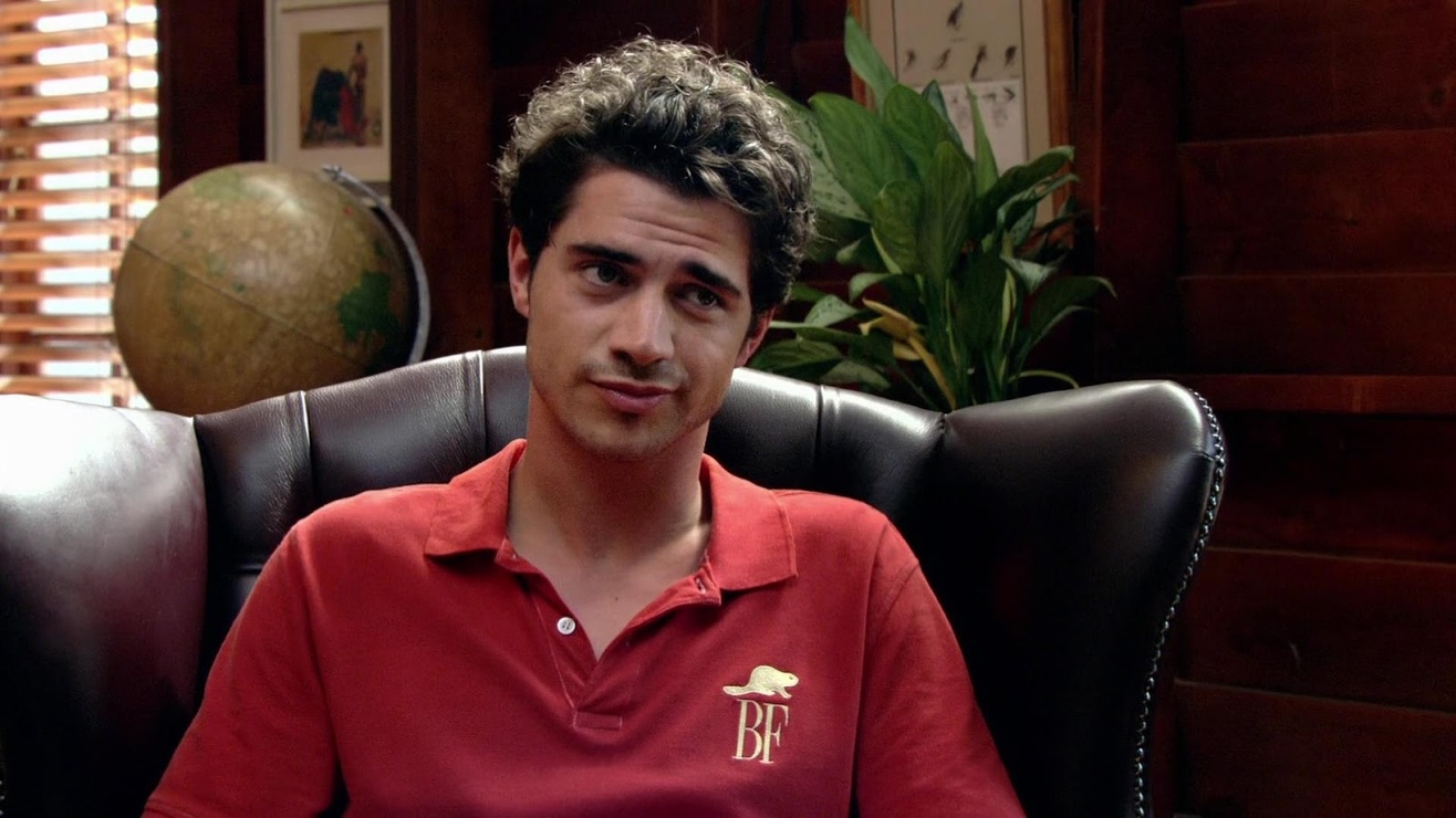 Picture of Sam Robertson