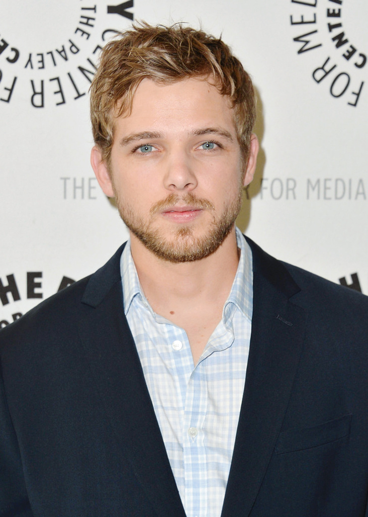 Max Thieriot image
