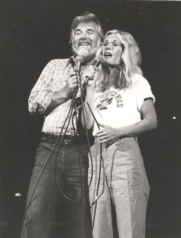 Picture of Kim Carnes
