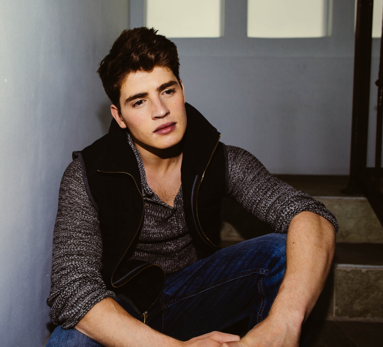 Gregg Sulkin picture