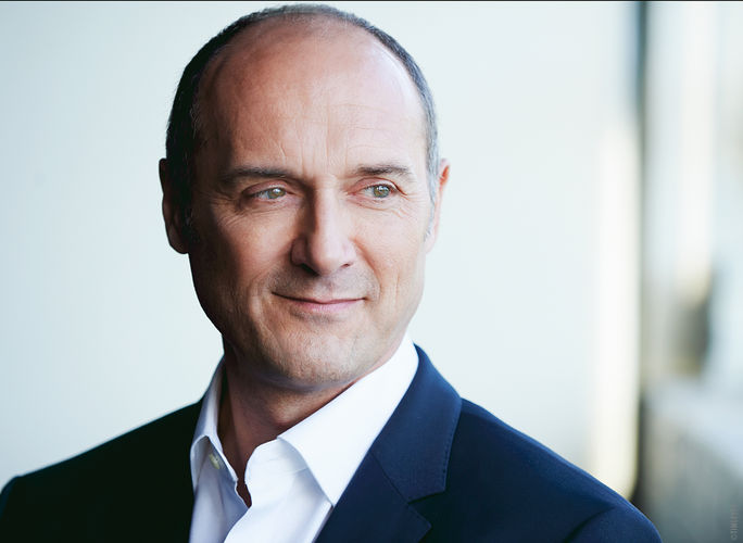 Picture of Oliver Becker