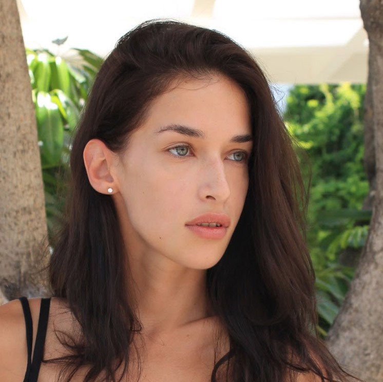 Picture of Ana Bul