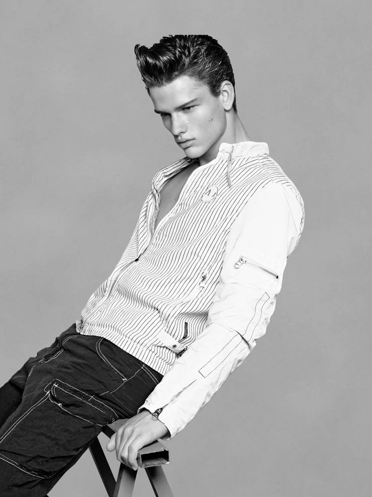 Picture of Simon Nessman