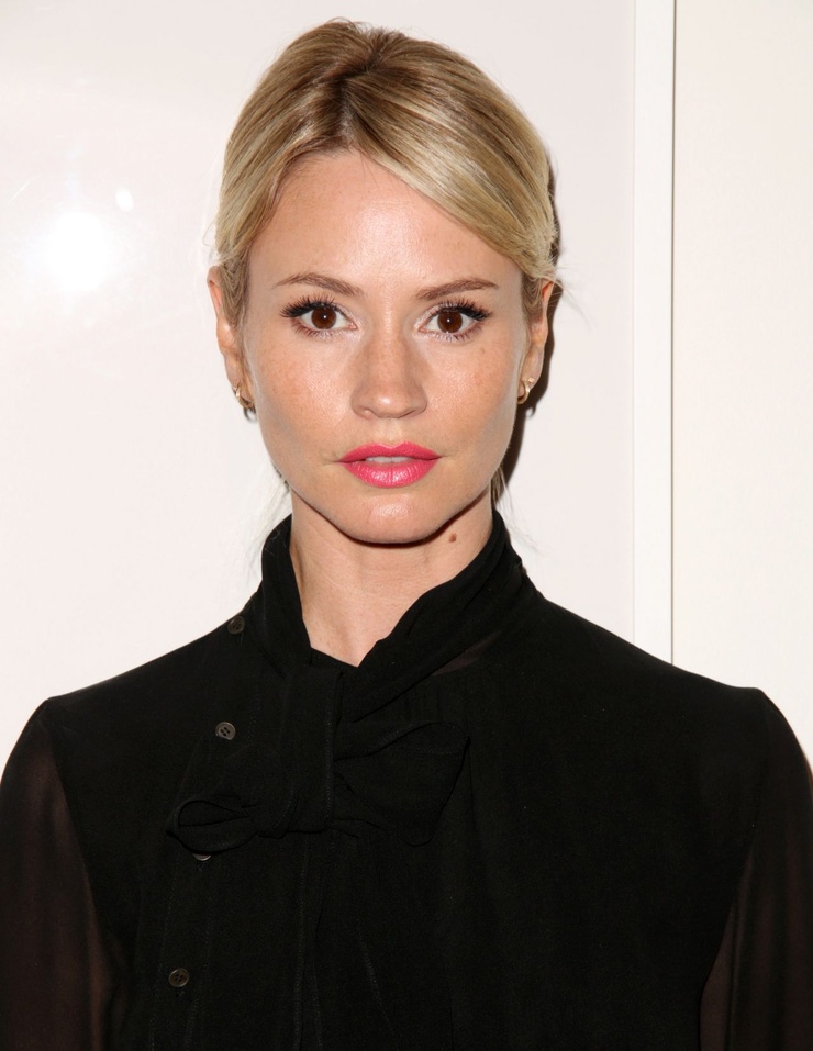 Picture of Cameron Richardson