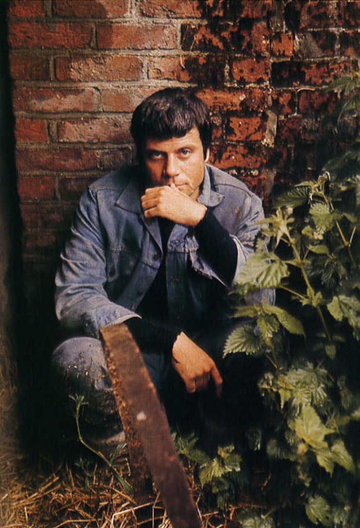 Picture of Oliver Reed