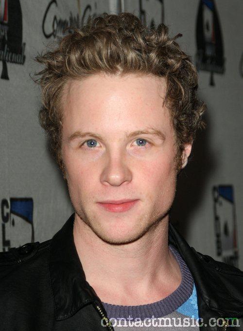 Picture of Ashton Holmes