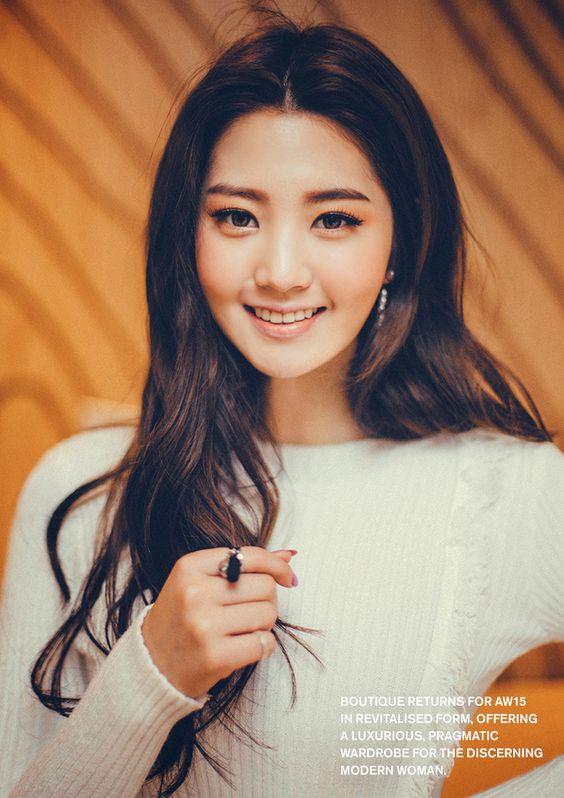 Lee Chae Eun picture