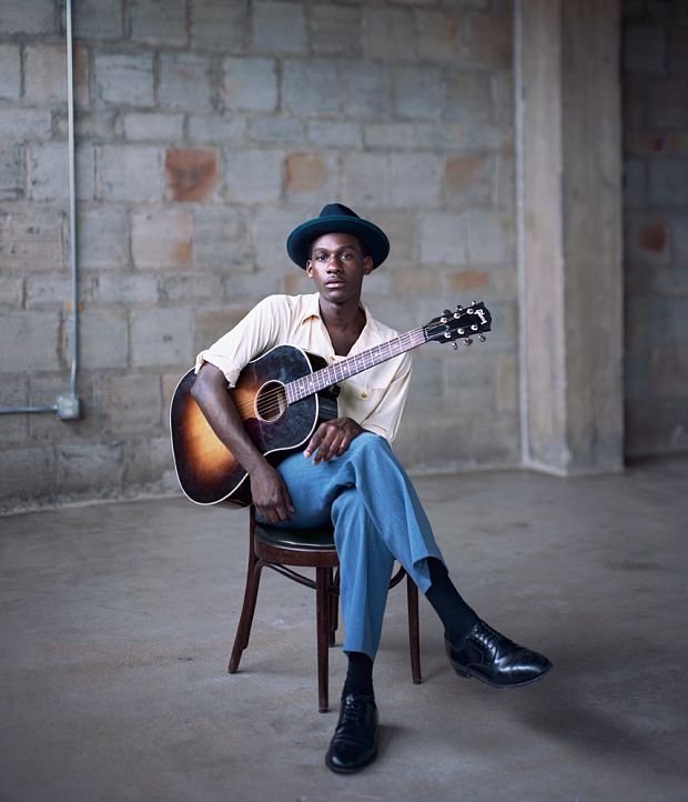 Picture of Leon Bridges