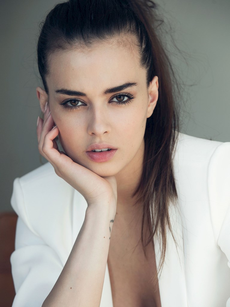 Picture of Elif Aksu