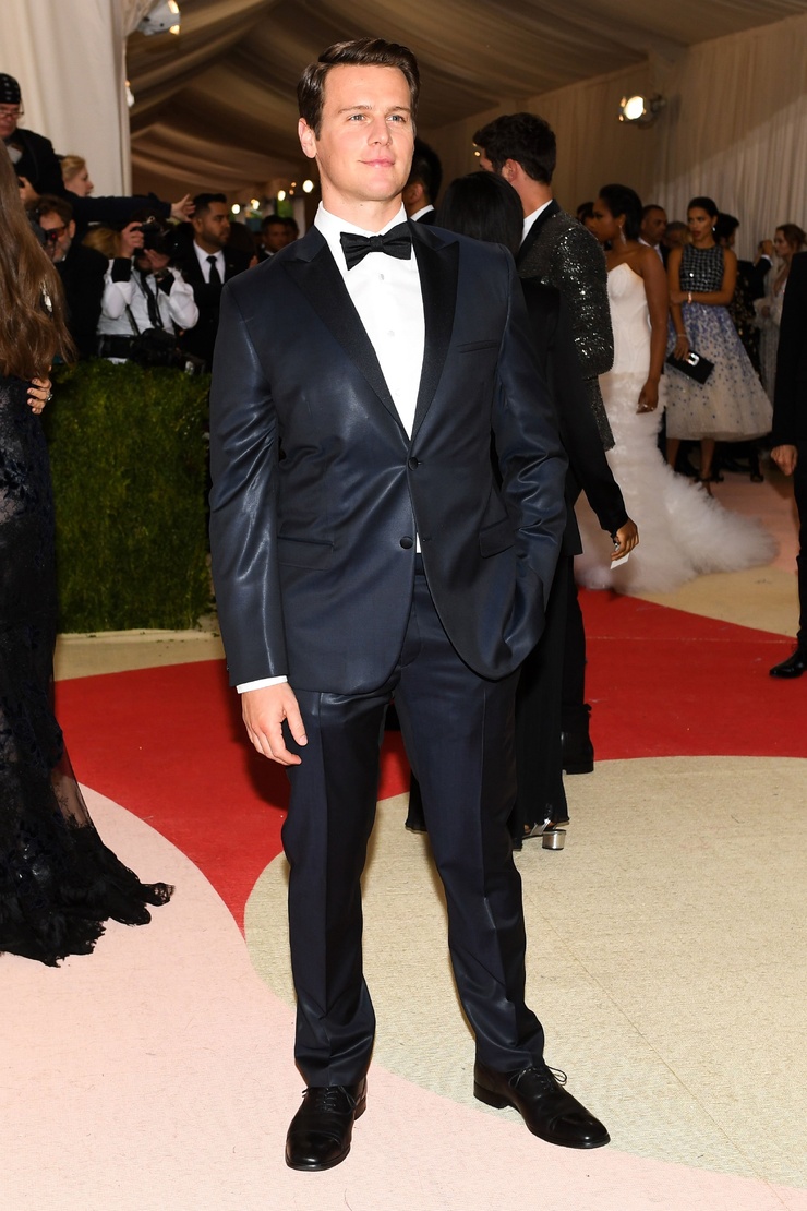 Jonathan Groff image