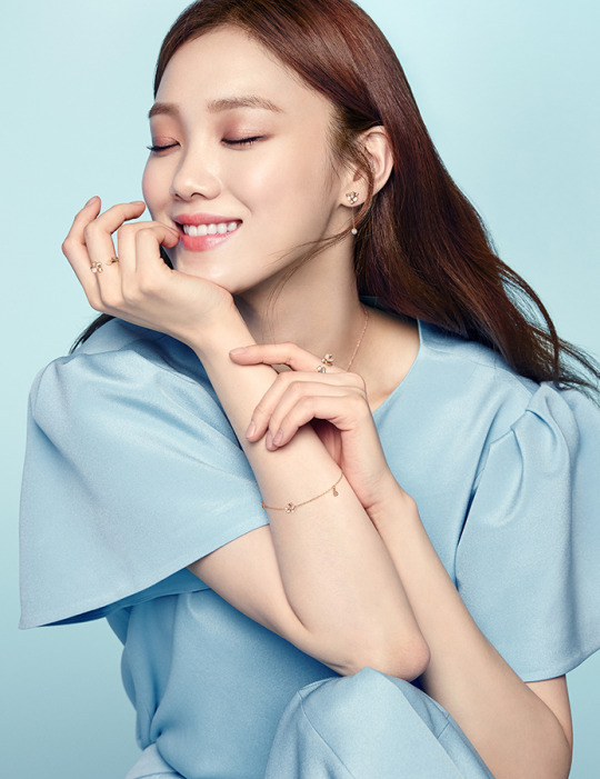 Image of Song-Kyoung Lee
