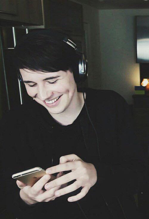 Picture of Dan Howell