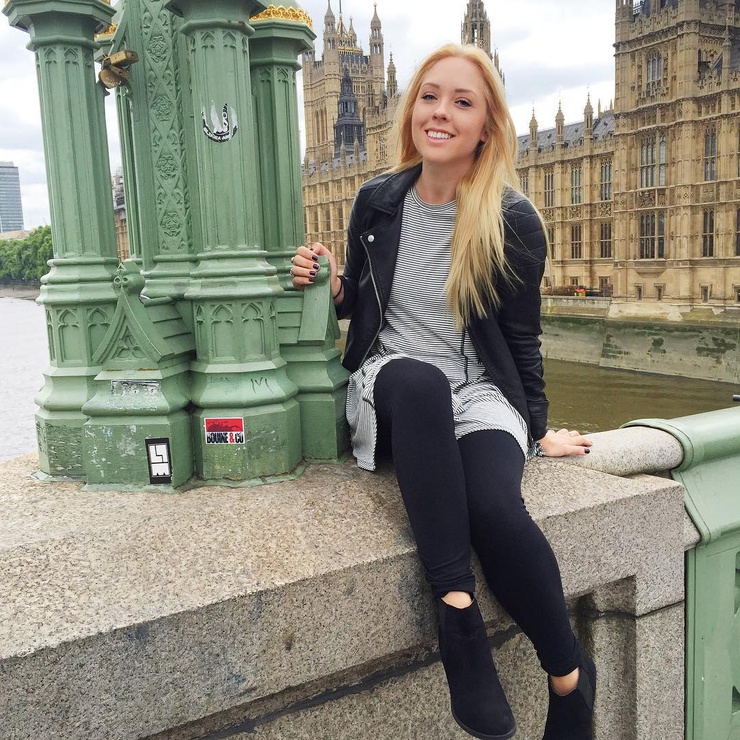 Image of Ashley Nichole