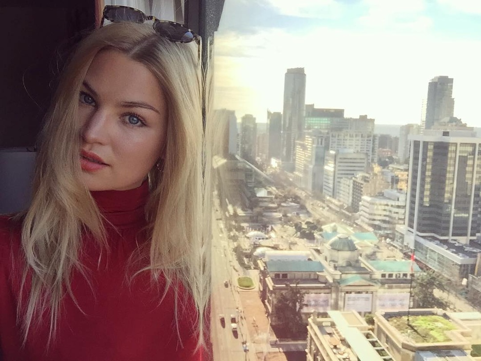 Picture of Jennifer Akerman