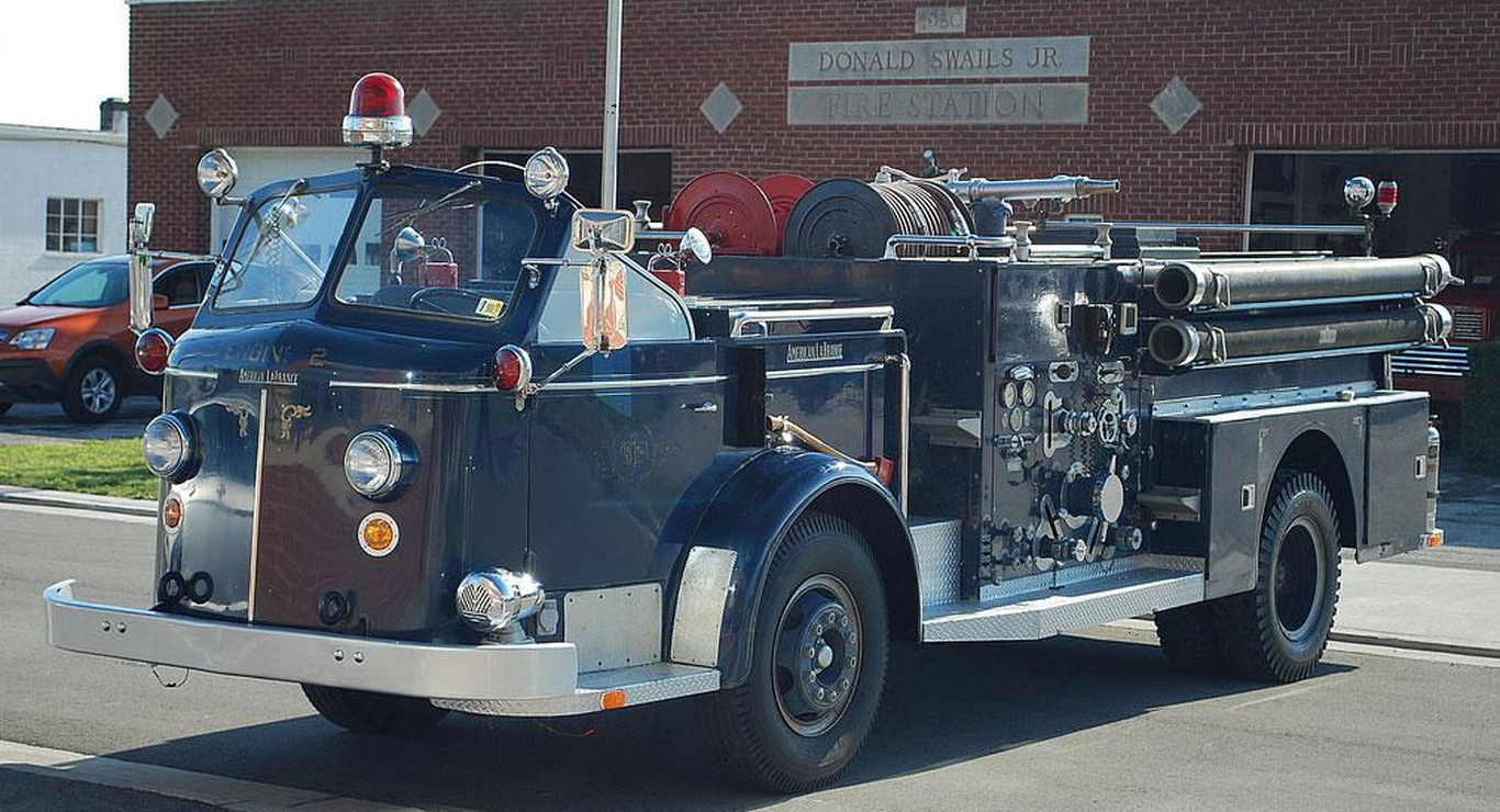 A Privately-Owned 800 Pumper