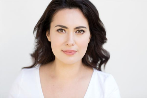 Yasmine Akram picture