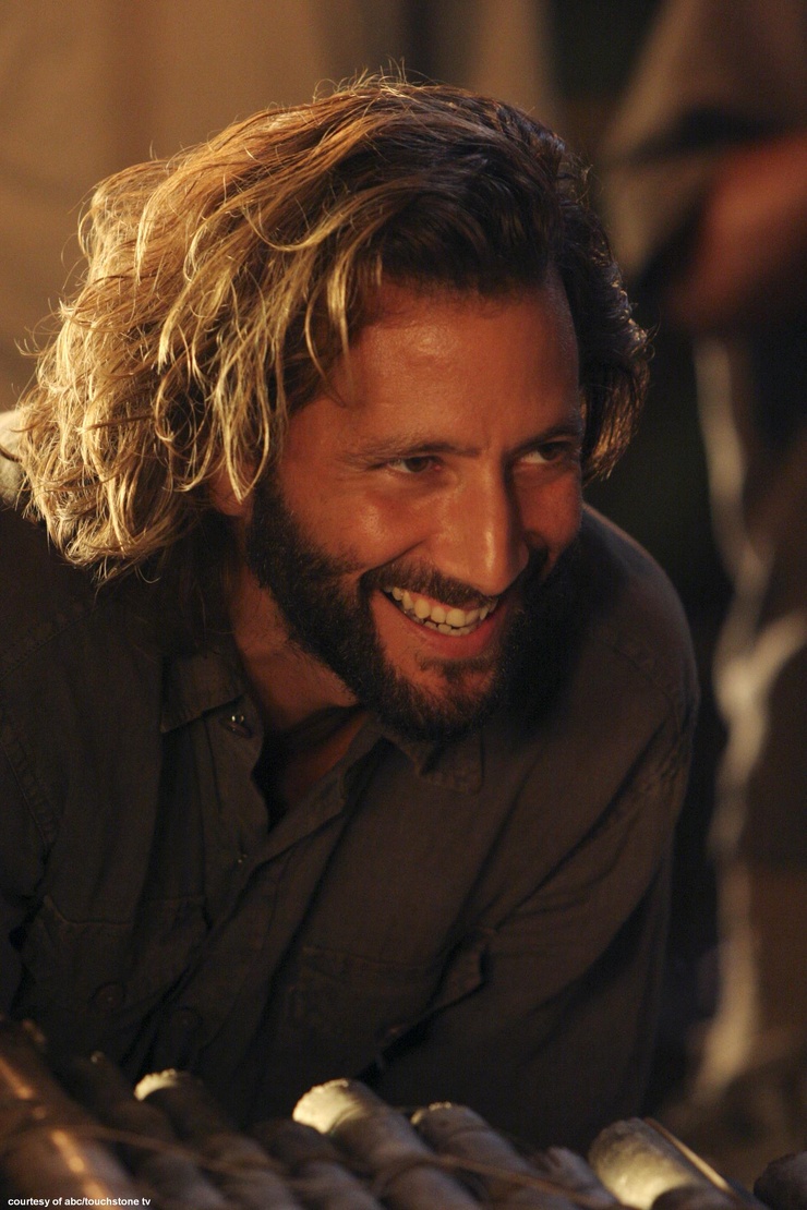 Picture of Henry Ian Cusick