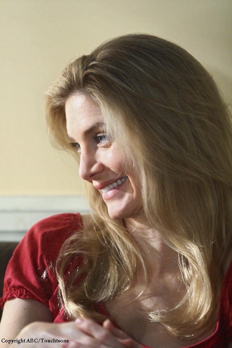 Picture of Elizabeth Mitchell