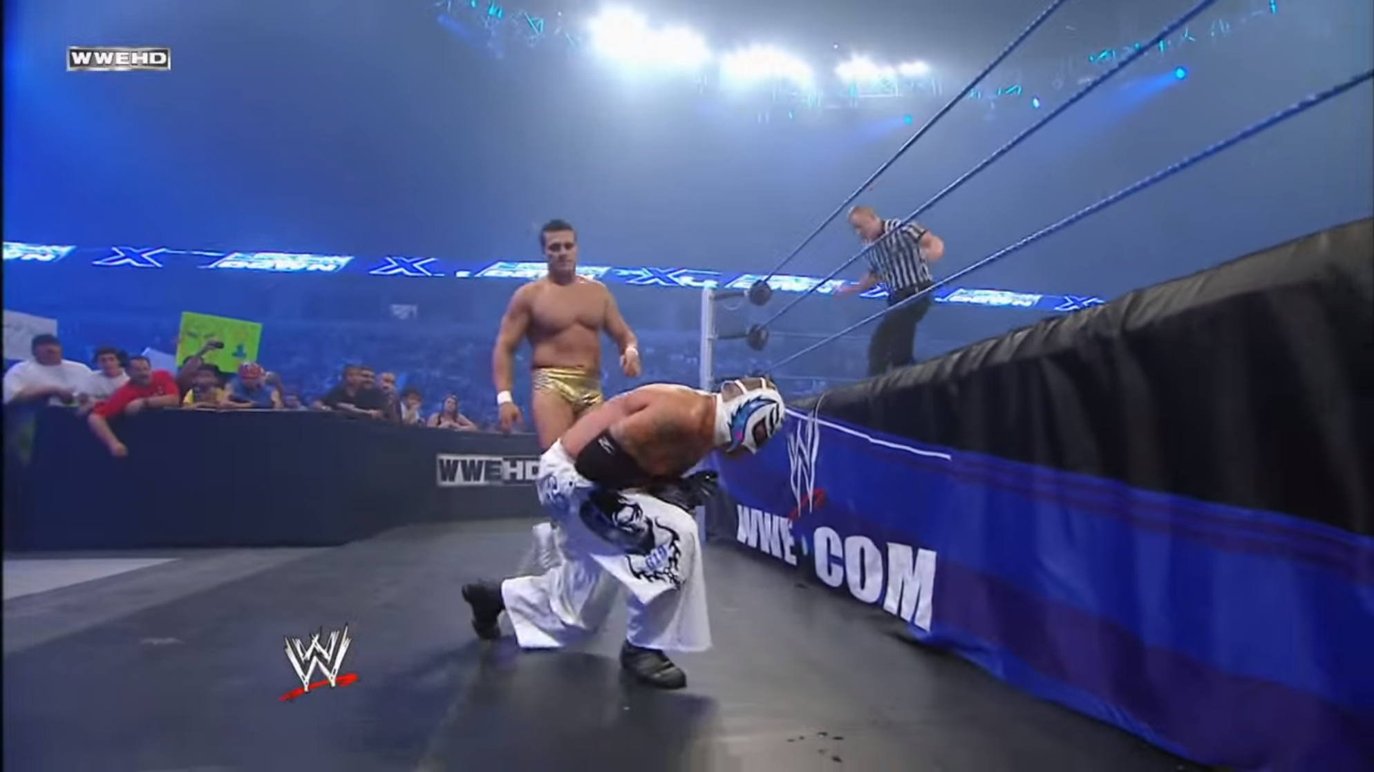 Picture of Alberto Del Rio vs. Rey Mysterio (WWE, 08/20/10)