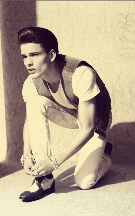 Picture of Simon Nessman