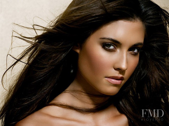 Image of Lindsay Schoneweis