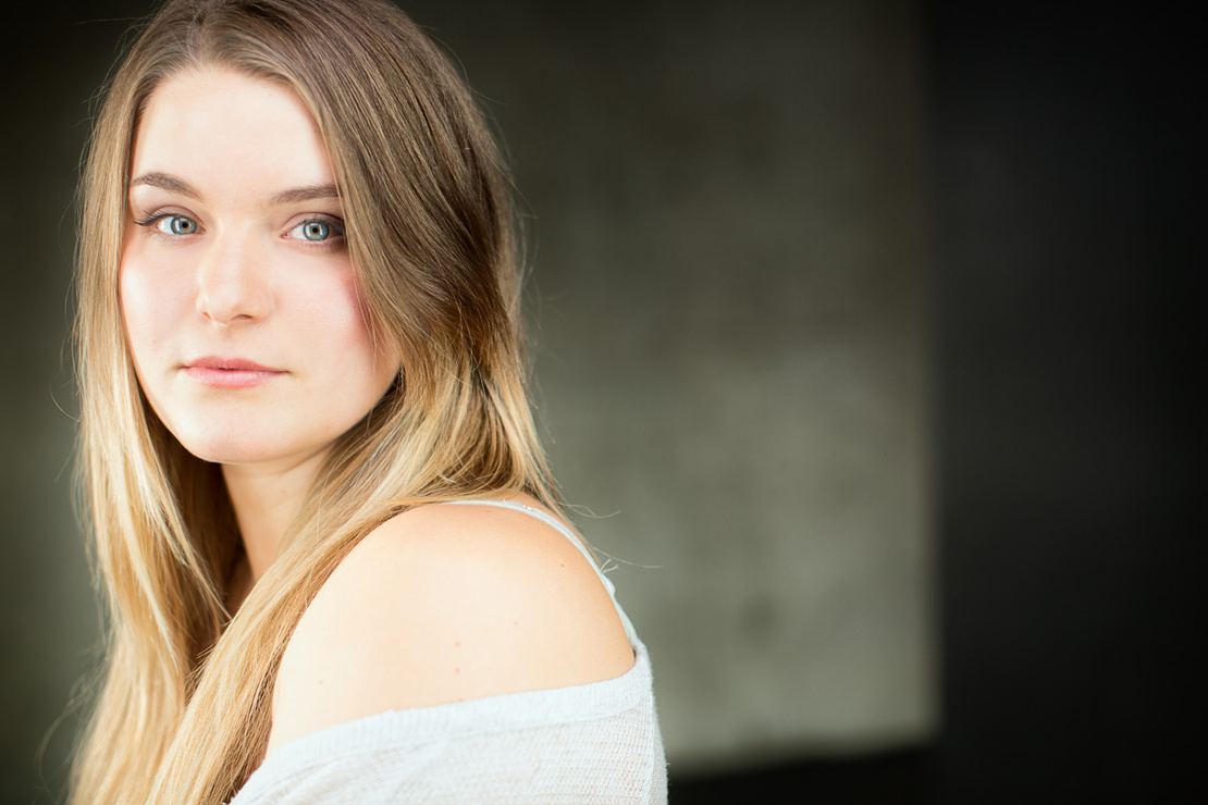 Angela Way image
