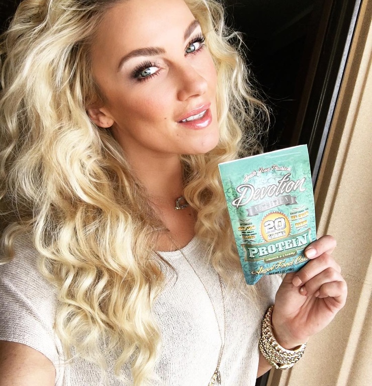 Picture Of Amber Nichole Miller