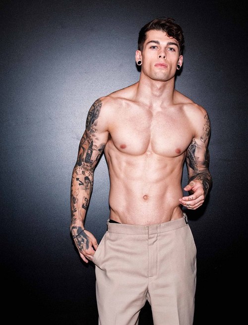 Picture of Stephen James (Model)