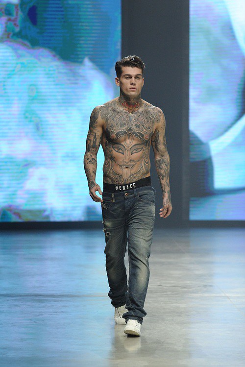 Picture of Stephen James (Model)