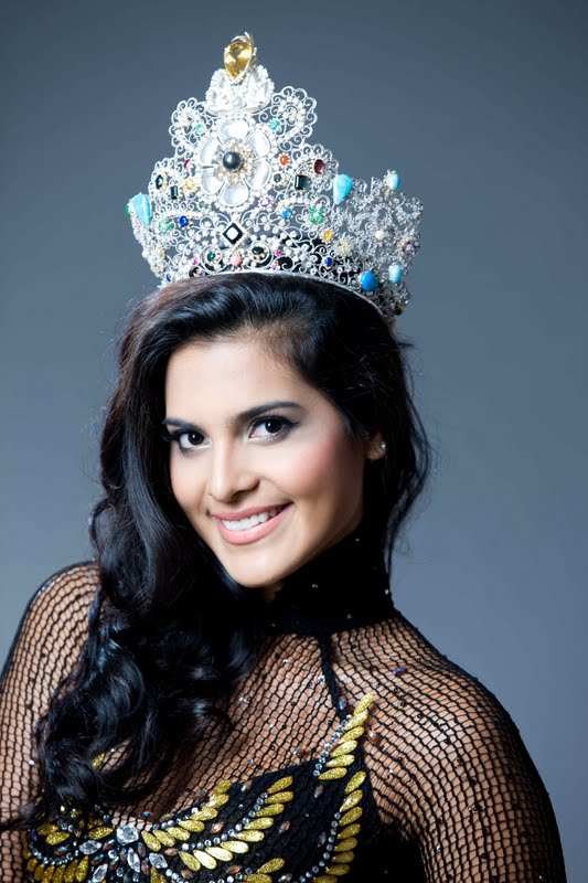 Picture of Larissa Ramos