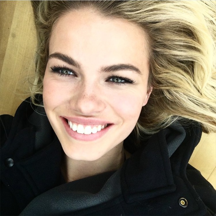 Picture of Hailey Clauson