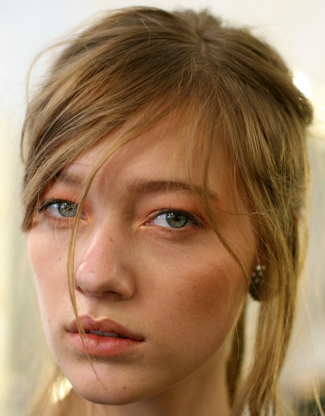 Picture of Zippora Seven