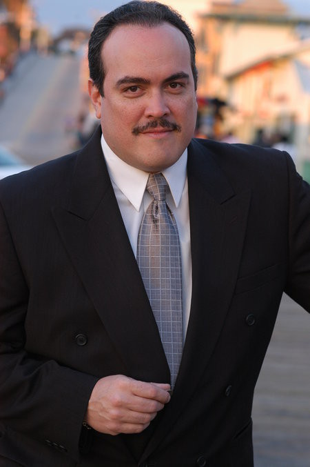 Picture of David Zayas