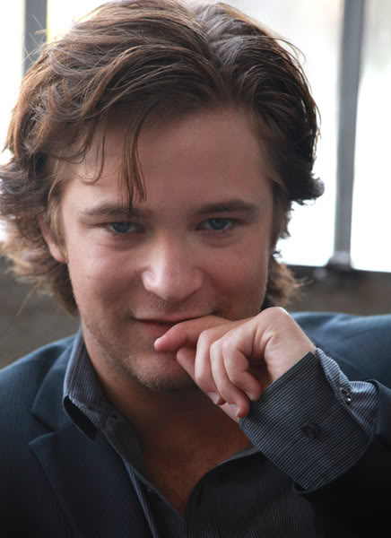 Michael Welch picture