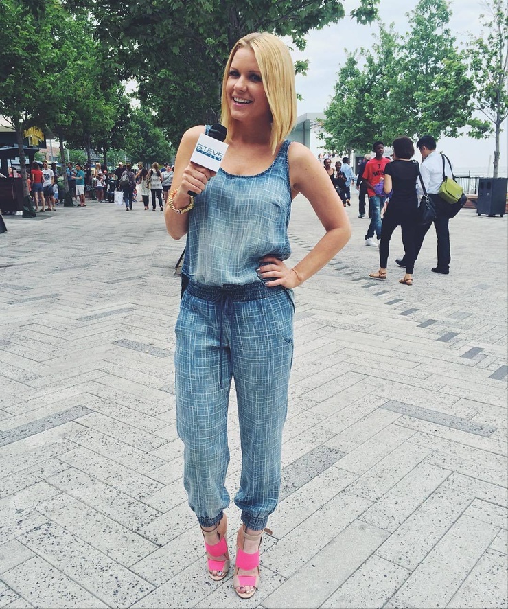 Picture of Carrie Keagan