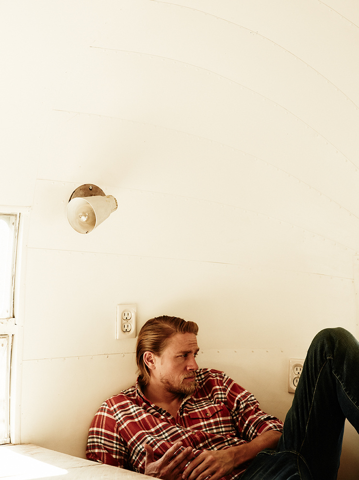 Picture of Charlie Hunnam