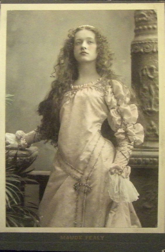 Picture of Maude Fealy