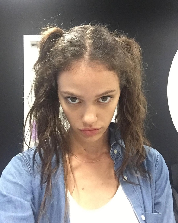 Picture of Laura Neiva