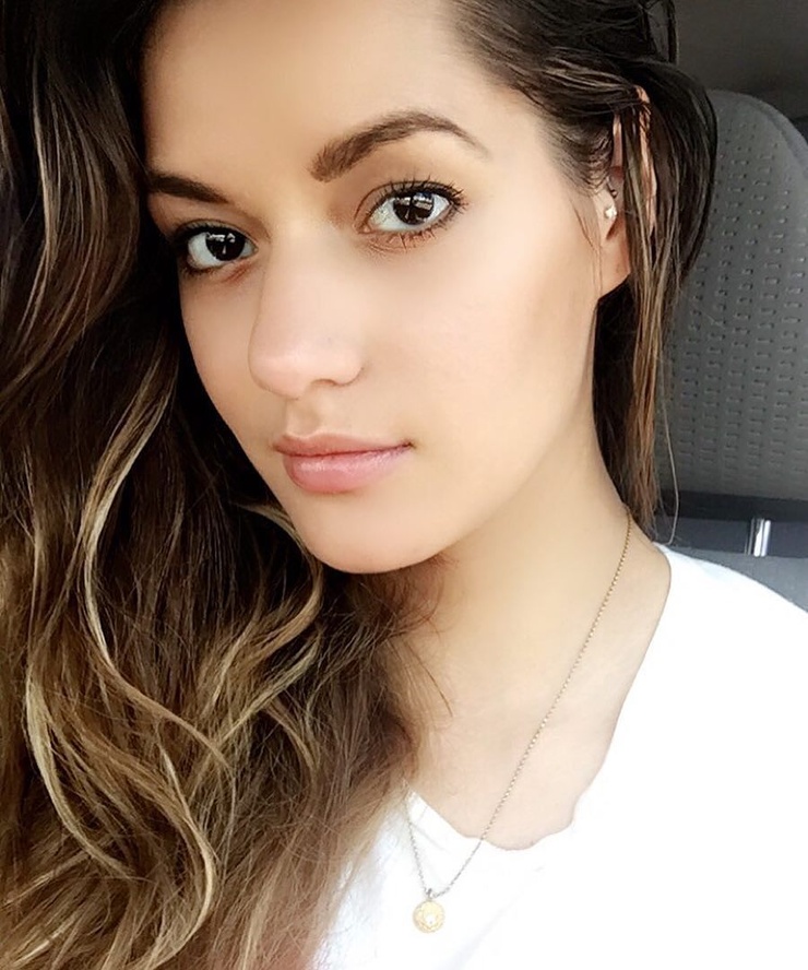 Vanessa Hanson image