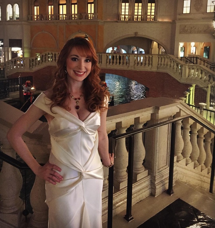 Lisa Foiles picture