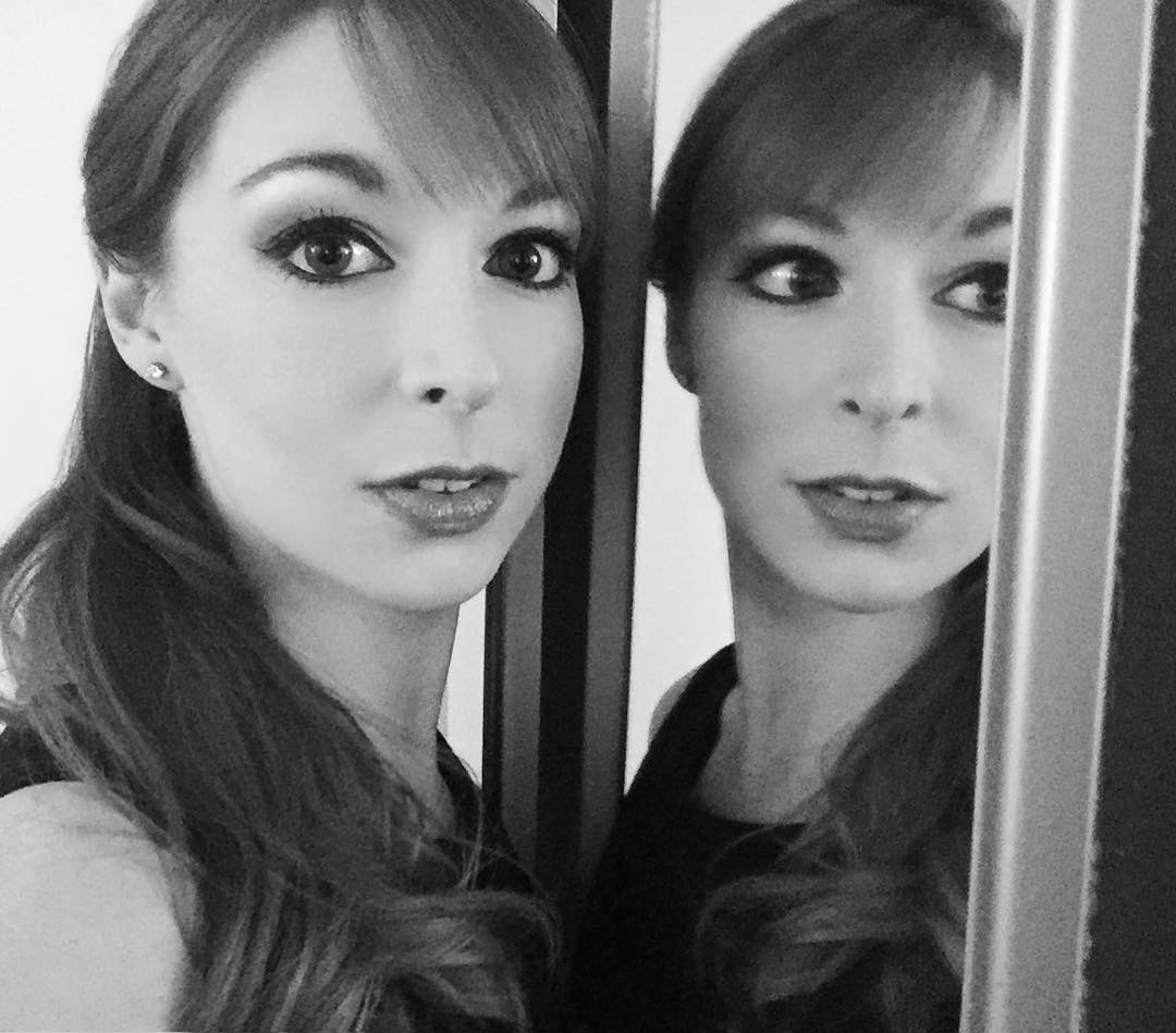 Picture of Lisa Foiles