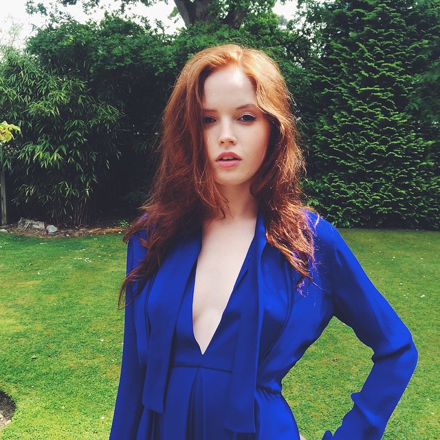 Ellie Bamber picture