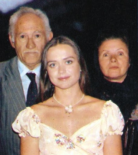 Picture of Cristina Mullins