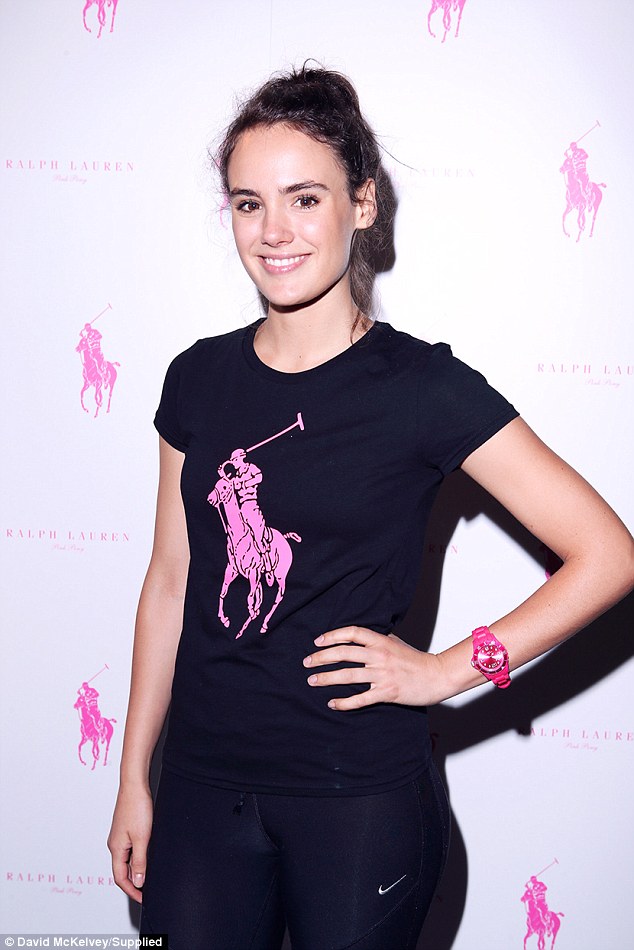 Image of Cassie Howarth