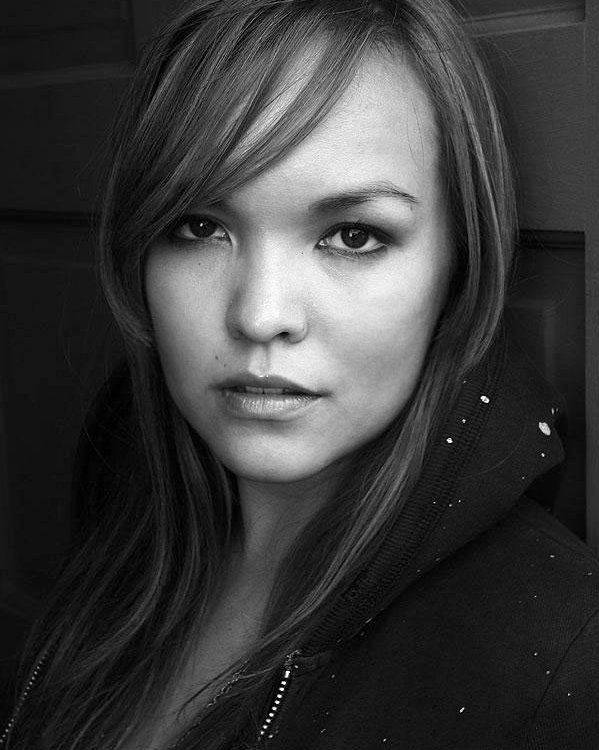 Nicci Claspell picture